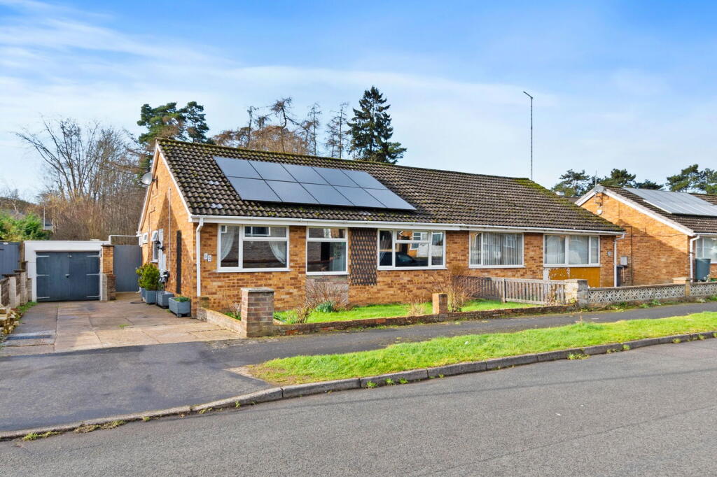 3 bedroom semi-detached bungalow for sale in Severn Way, Kettering NN15 ...