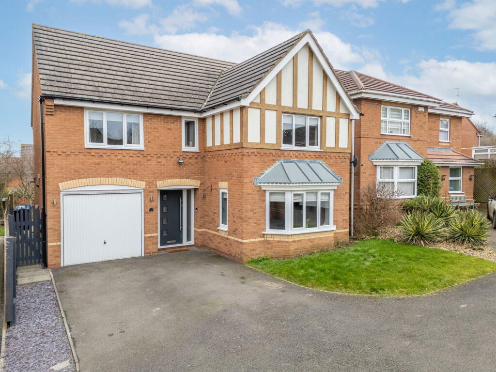 4 bedroom detached house for sale in Ashley Way, Market Harborough ...