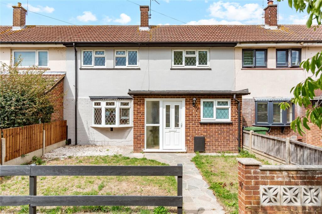 3 bedroom terraced house for sale in Beecham Court, Basildon, Essex, SS15