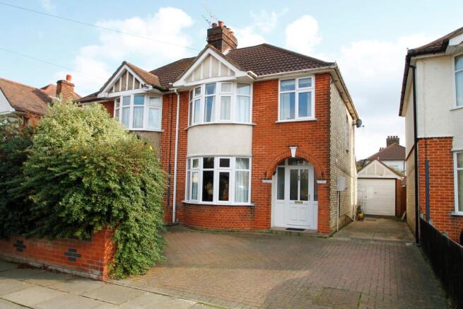 3 Bedroom Semi Detached House For Sale In Brunswick Road Ipswich Ip4 Ip4