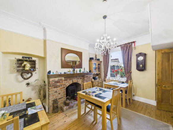 6 bedroom semi-detached house for sale in Prospect Hill,Whitby,North ...