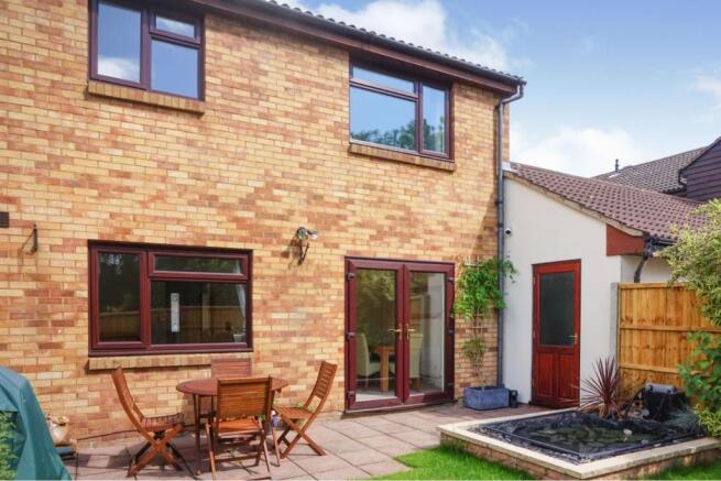 3 Bedroom Semi Detached House For Sale In Archers Harlow Cm19 Cm19