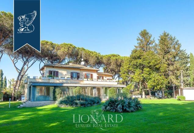 5 bedroom villa for sale in Lazio, Rome, Roma, Italy