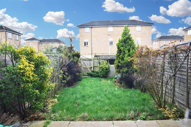 2 Bedroom Terraced House For Sale In Quarles Park Road Chadwell Heath