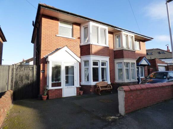 3 Bedroom Semi Detached House For Sale In Wordsworth Avenue Lytham Fy8