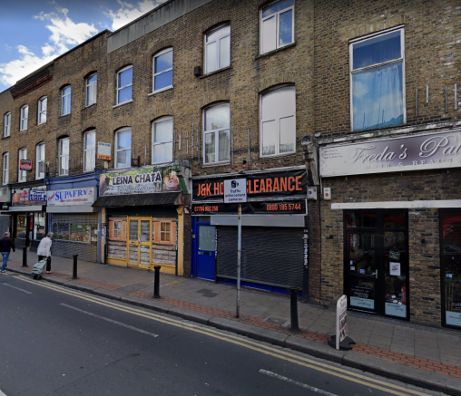 Shop for rent in High Street, London, SE25