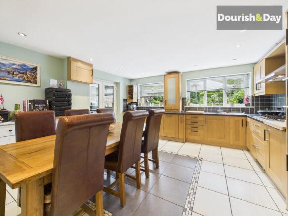 4 bedroom detached house for sale in Baxter Green, Stafford, ST16