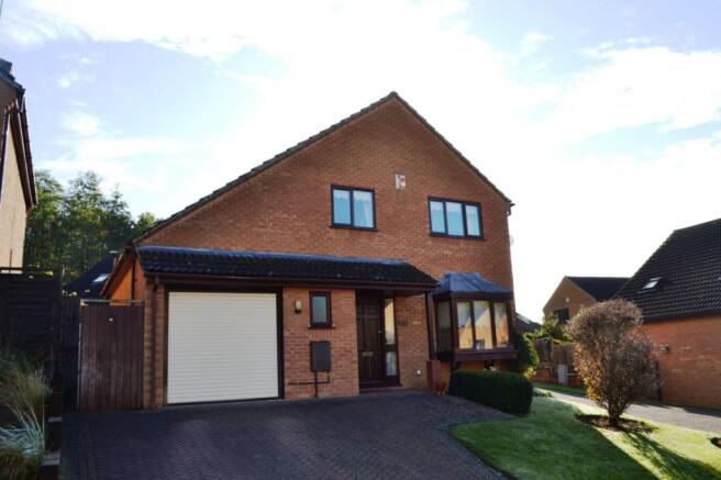 3 Bedroom Detached House For Sale In Tall Trees Close West Hunsbury