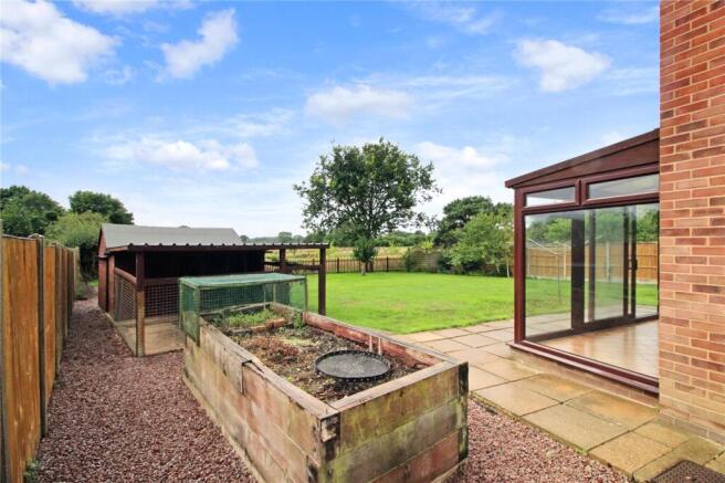 5 bedroom detached house for sale in Threadneedle Street, Bergh Apton ...