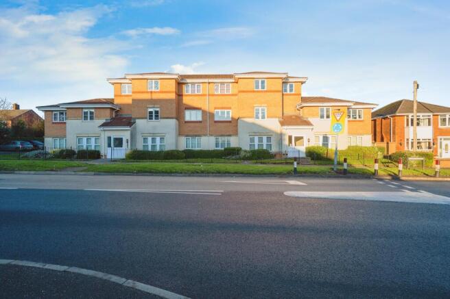2 Bedroom Apartment For Sale In Newton Road St Helens Merseyside Wa9
