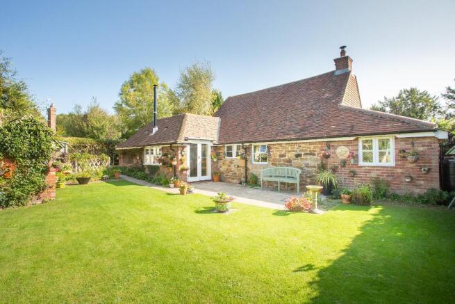 3 Bedroom Detached House For Sale In Mayfield Road Five Ashes