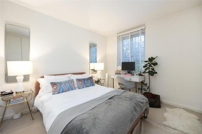 1 bedroom flat for sale in Swan Court, Chelsea Manor Street, Chelsea, SW3