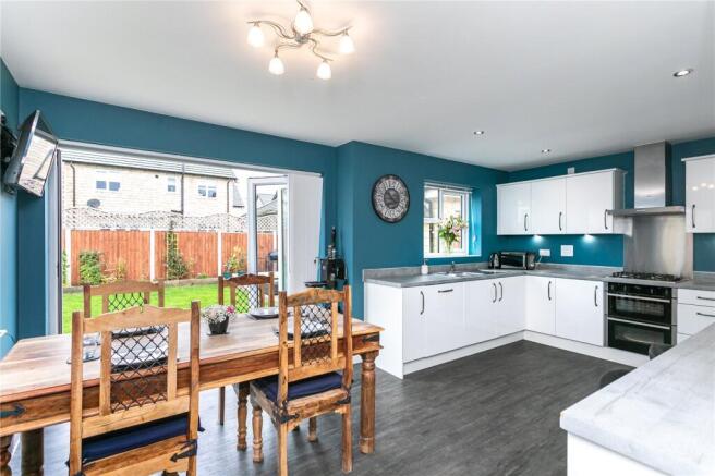 4 bedroom detached house for sale in Berkeley Square, Clitheroe ...