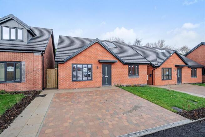 2 bedroom detached bungalow for sale in Plot 9 - The Osprey, Charles View, Shrewsbury, SY5 6QT, SY5