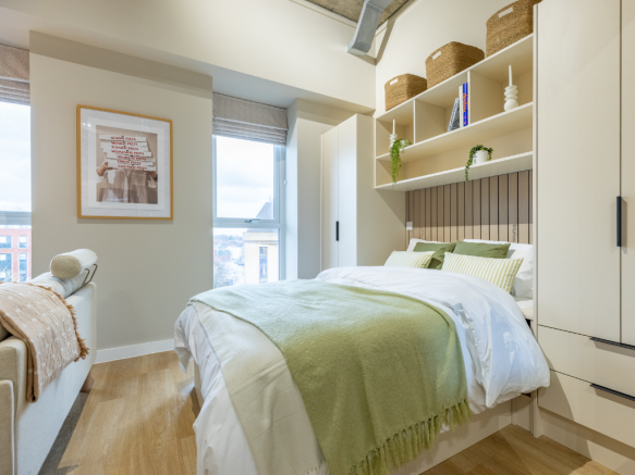 Studio flat for rent in Cosy Studio Apartment, Fitz & Knox, Fitzalan ...