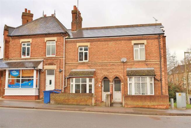 2 Bedroom Terraced House For Sale In Middleton Road Banbury Ox16
