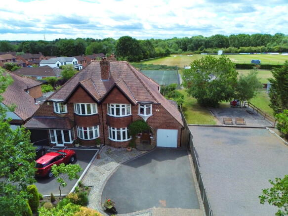 3 bedroom semi-detached house for sale in Widney Lane, Solihull, B91