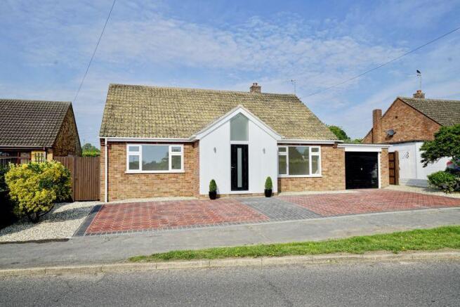 3 Bedroom Detached Bungalow For Sale In Desborough Road Huntingdon