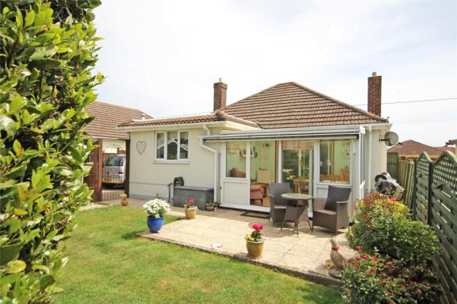 2 Bedroom Bungalow For Sale In Sea Road Barton On Sea New Milton