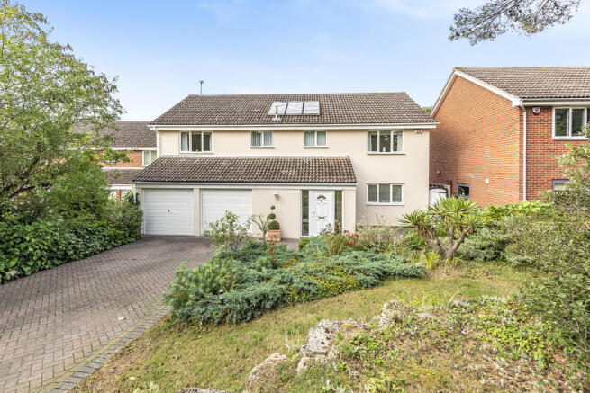 5 Bedroom Detached House For Sale In Hurnard Drive Lexden Colchester
