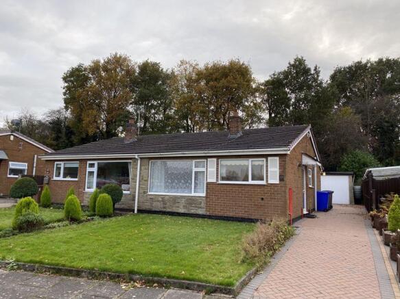 2 Bedroom Semi Detached Bungalow For Sale In Stradbroke Drive Blurton