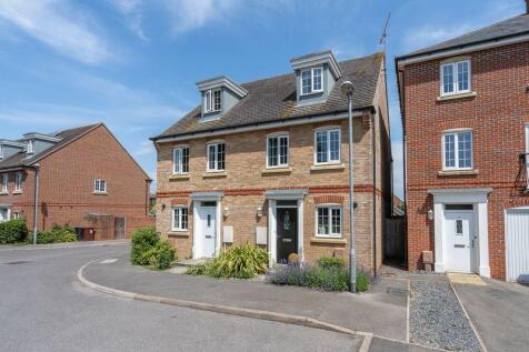 Properties For Sale in Tangmere - Flats & Houses For Sale in Tangmere ...
