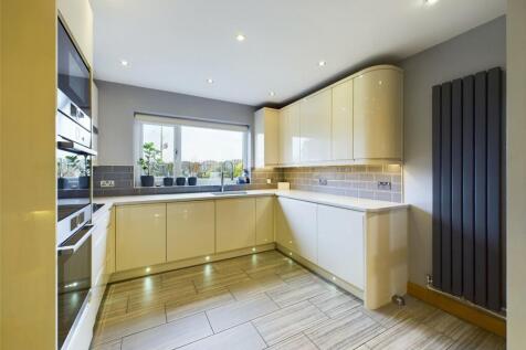 Properties For Sale in Thorne | Rightmove
