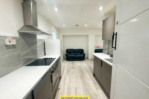 Properties To Rent in Luton | Rightmove