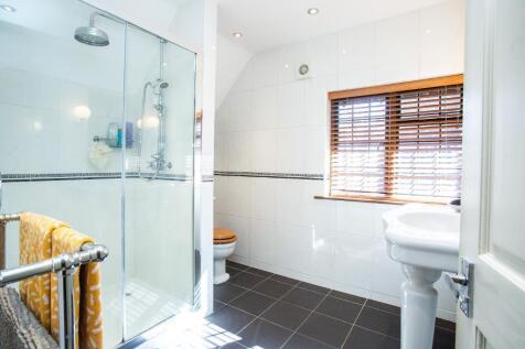 Properties For Sale in Cross In Hand | Rightmove