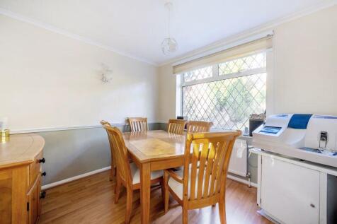 Properties For Sale in Old Coulsdon | Rightmove