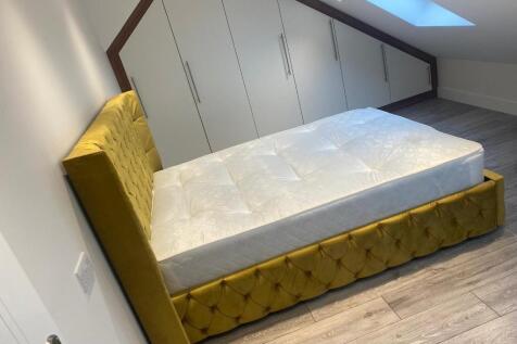 Properties For Sale in UB5 | Rightmove