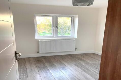 Properties For Sale in UB5 | Rightmove