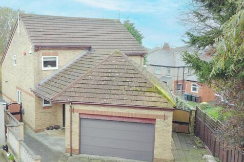 Properties For Sale in BD7 | Rightmove