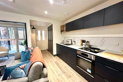 Properties To Rent in Stockport | Rightmove