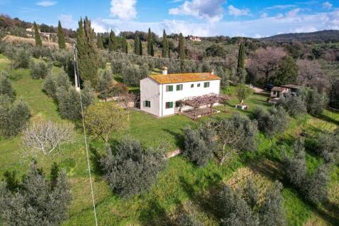 Properties For Sale in Italy | Rightmove