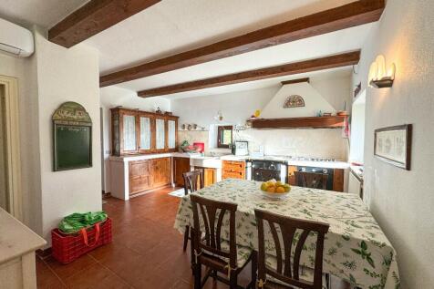 Properties For Sale in Italy | Rightmove