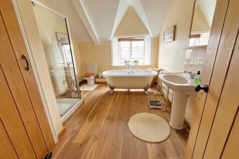 Properties For Sale in Barry | Rightmove