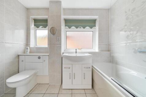 Properties For Sale in Istead Rise | Rightmove