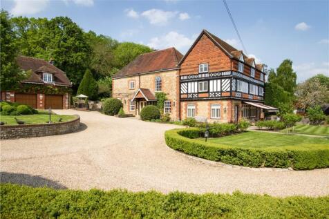 Properties For Sale in Farnham - Flats & Houses For Sale in Farnham ...