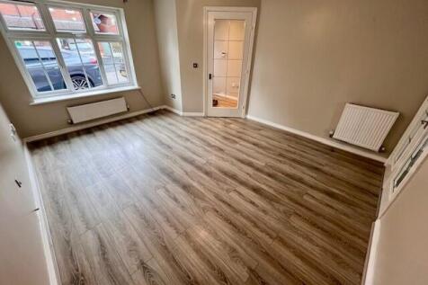 Properties To Rent in Redditch | Rightmove