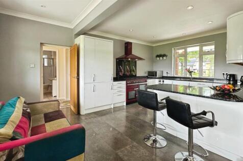 Properties For Sale in Hampton Magna | Rightmove