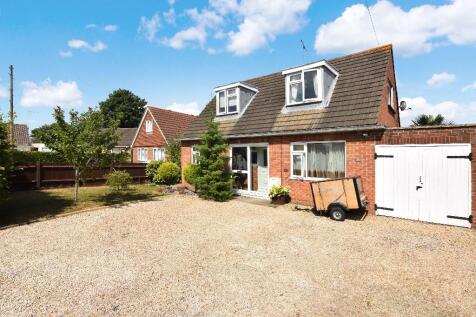 Properties For Sale in Durrington - Flats & Houses For Sale in ...