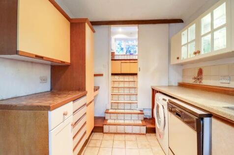 Properties For Sale in Bagshot | Rightmove