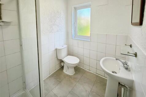 Properties To Rent in Chatham | Rightmove