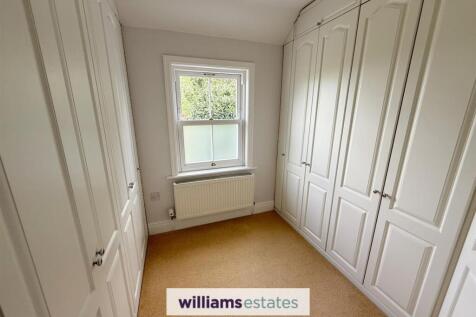 Properties For Sale in Ruthin | Rightmove