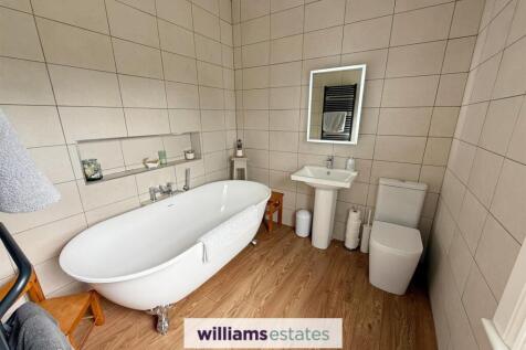 Properties For Sale in Ruthin | Rightmove