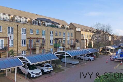 Properties For Sale in E14 | Rightmove