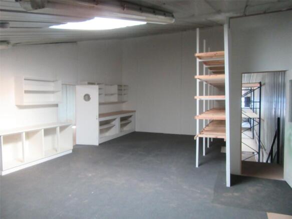 Light industrial facility to lease in Chapel Farm, Hartwell Road, NN7