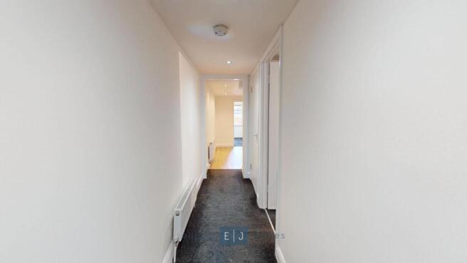 2 bedroom apartment for rent in Gordon Road, London, E18