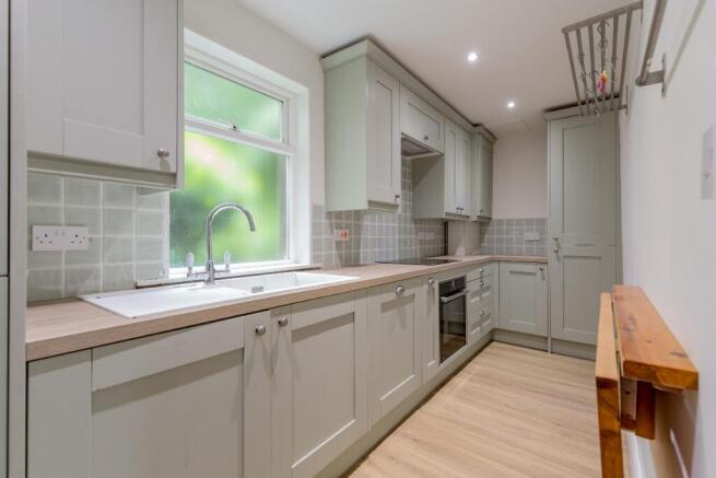 3 bedroom ground floor maisonette for rent in Gillsland Road ...